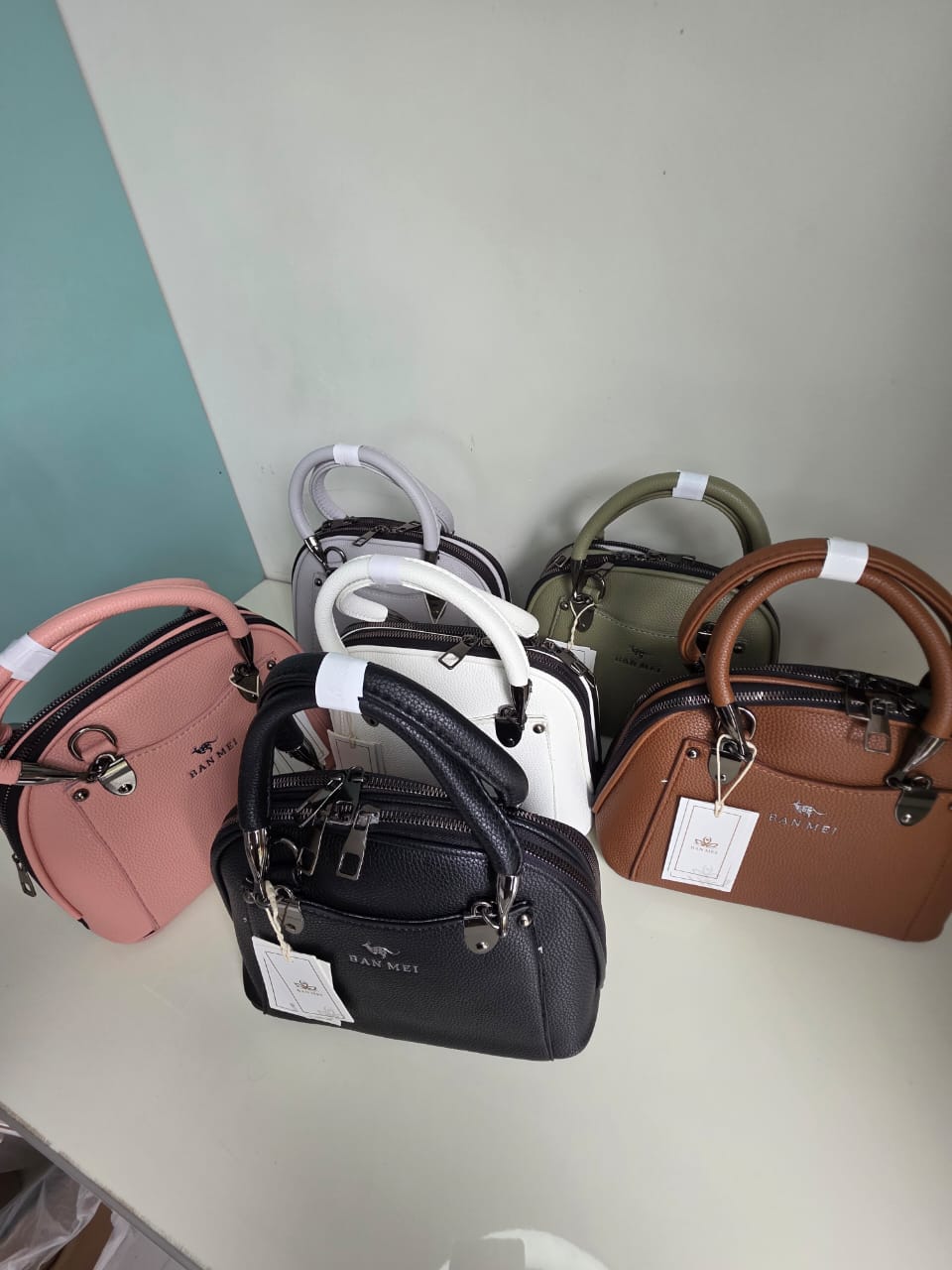 Elegant BAN MEI White Leather Handbag with Silver Hardware - Premium T ...
